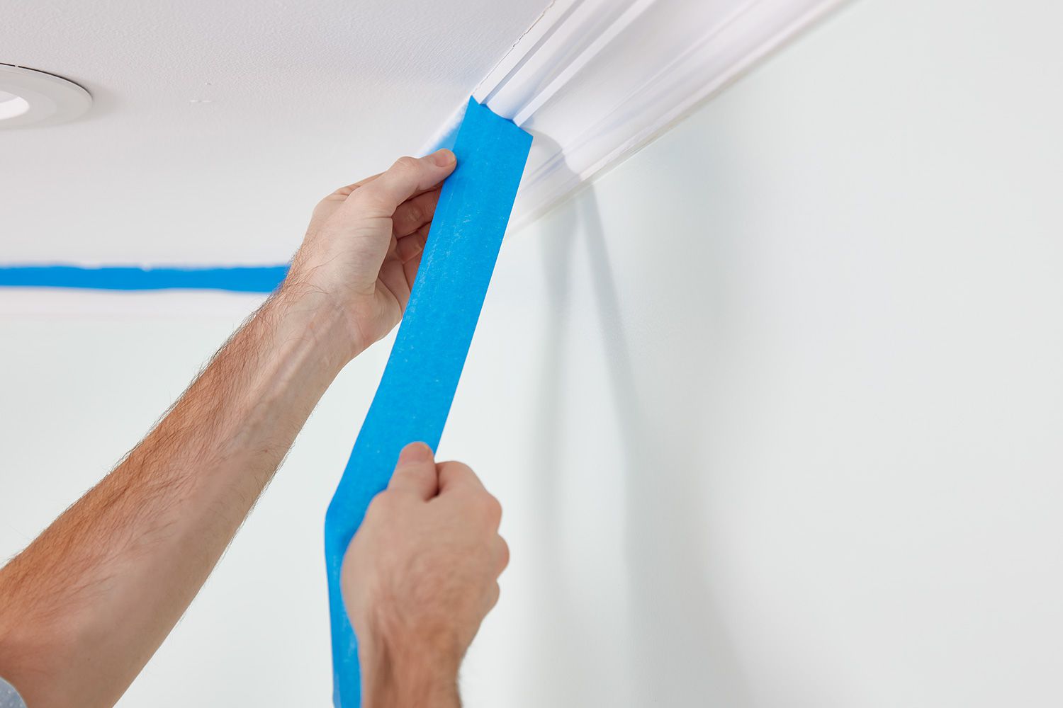 What is the Correct Way To Apply and Remove Painter’s Tape? - Paintscape